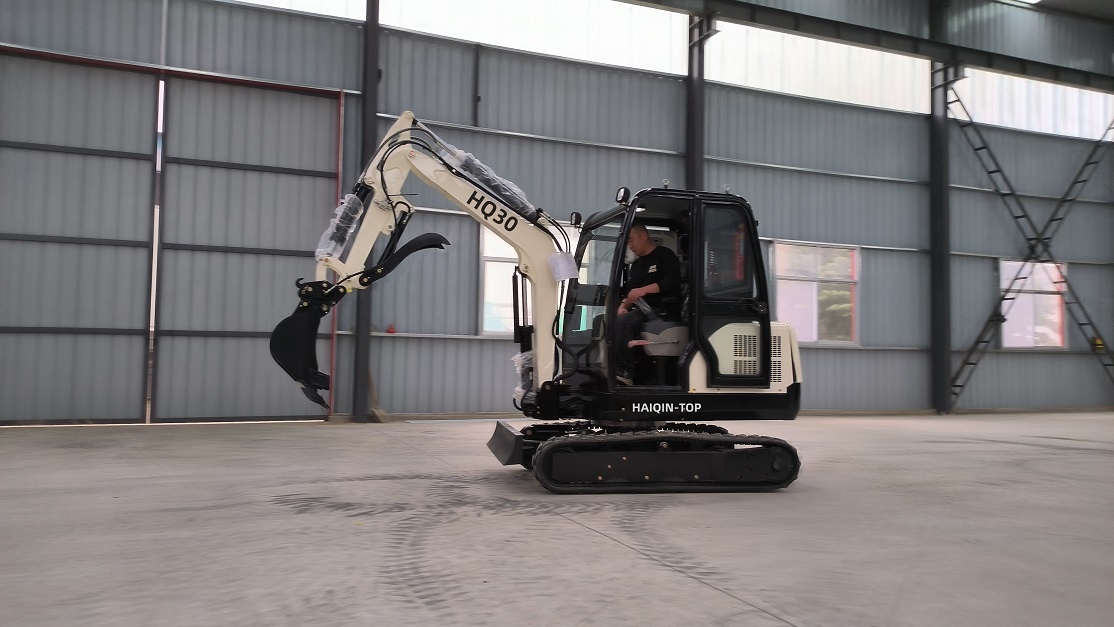 Hydraulic excavator HQ30 with Kubota engine, HQ30 crawler excavator with CE